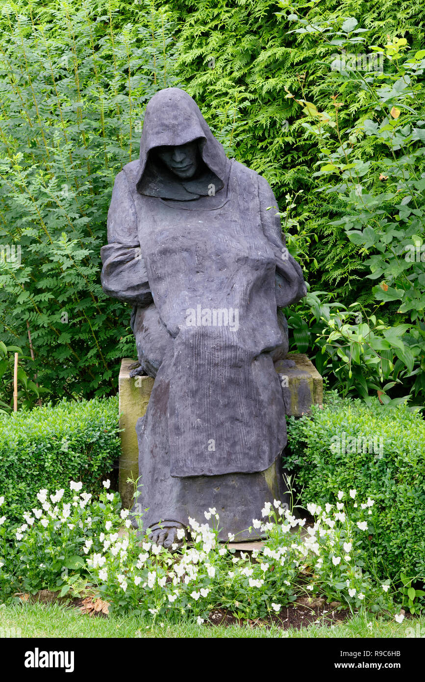 Sitting Cistercian Monk statue, Abbey House Gardens, Malmesbury ...