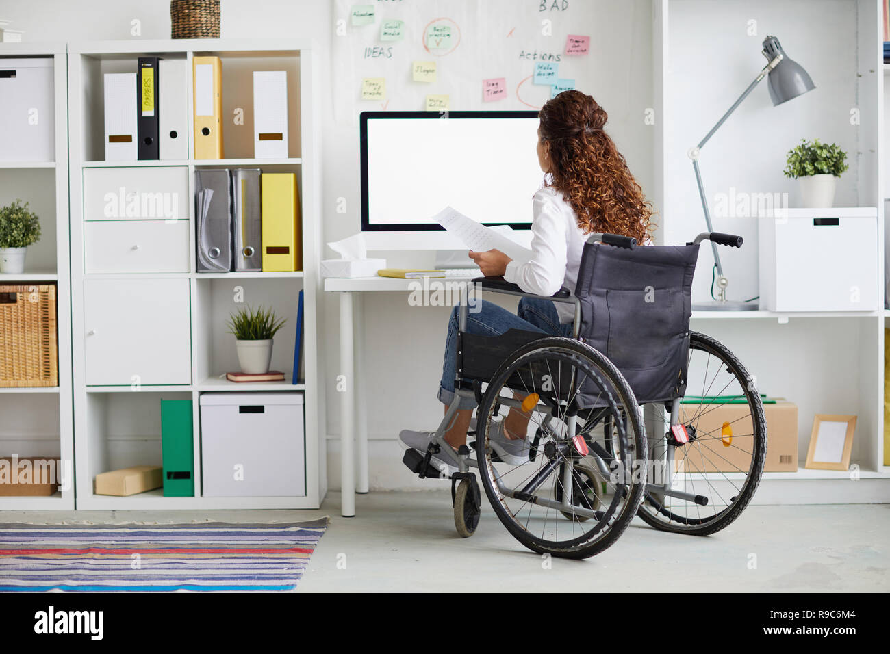 Disable person working hi-res stock photography and images - Alamy