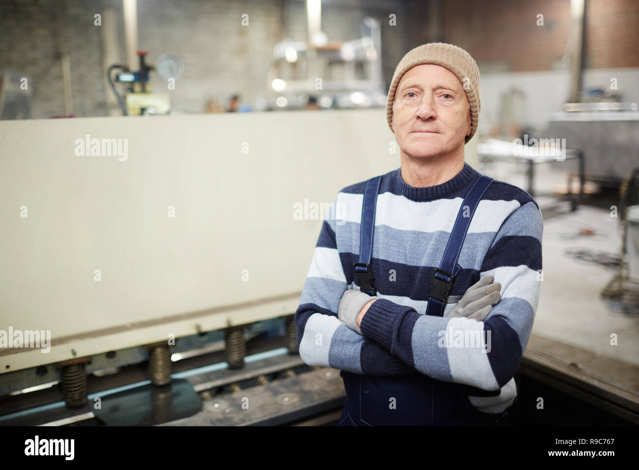 The shipbuilding engineer hi-res stock photography and images - Alamy