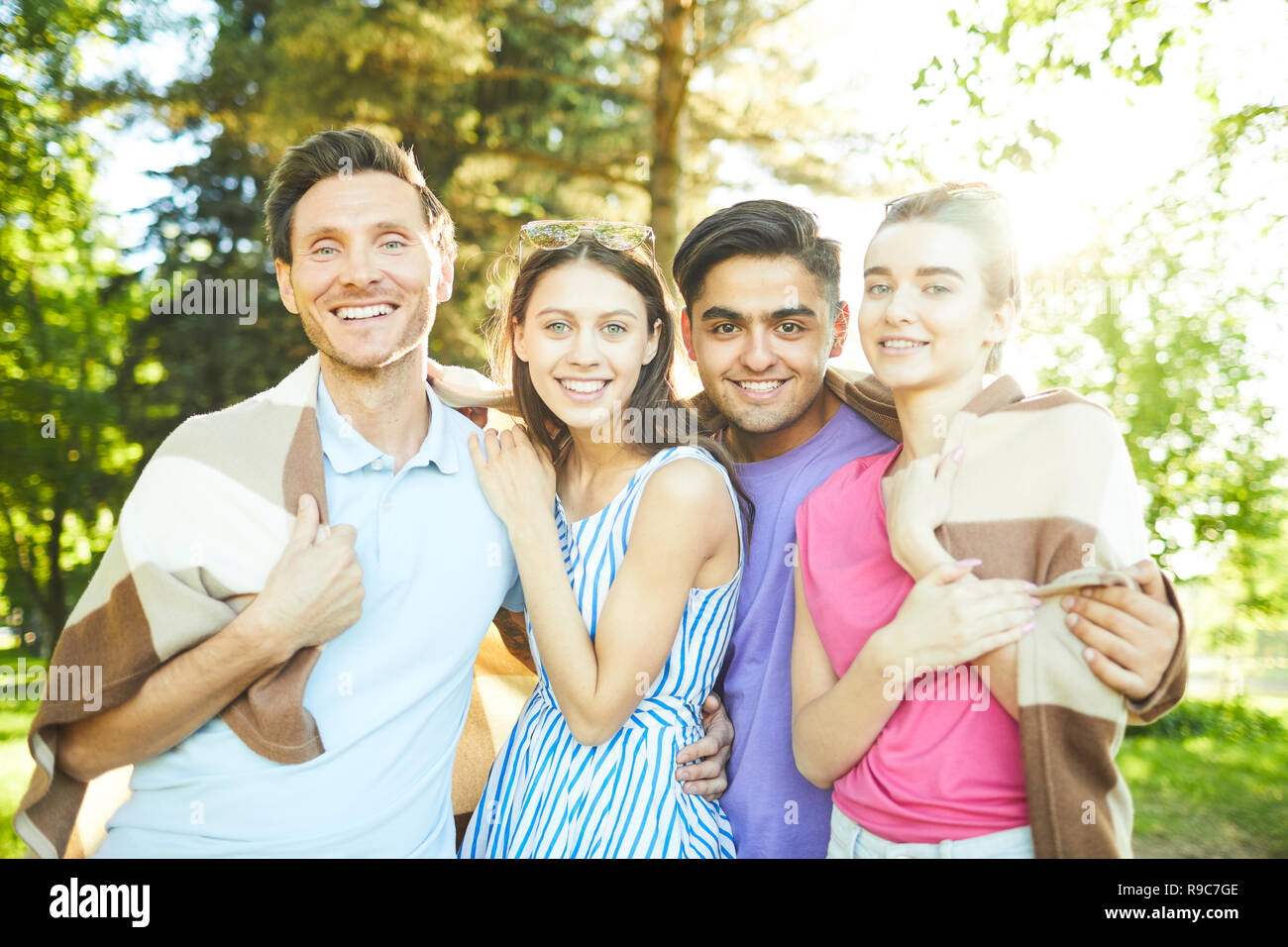 Guy smiley hi-res stock photography and images - Alamy
