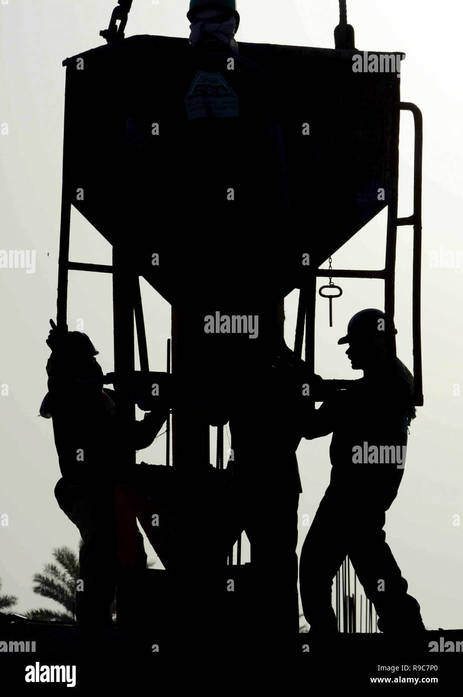 Modern slave construction hi-res stock photography and images - Alamy