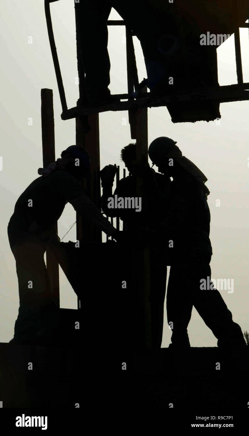 Modern slave construction hi-res stock photography and images - Alamy