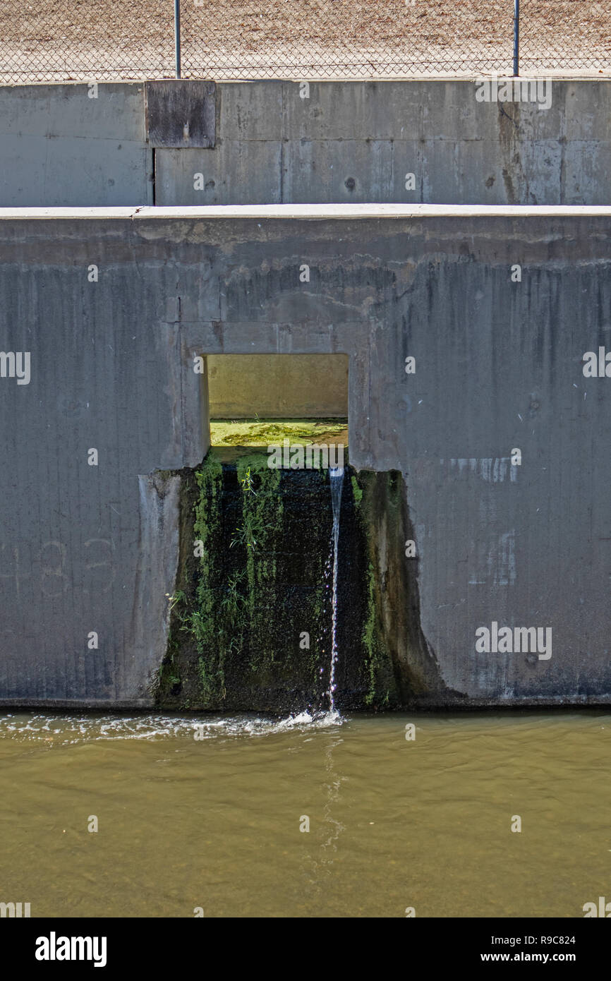 Storm drain along the Los Angeles River, Van Nuys, California, USA ...