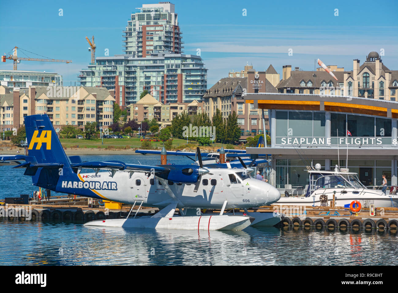 Victoria airport canada hi-res stock photography and images - Alamy