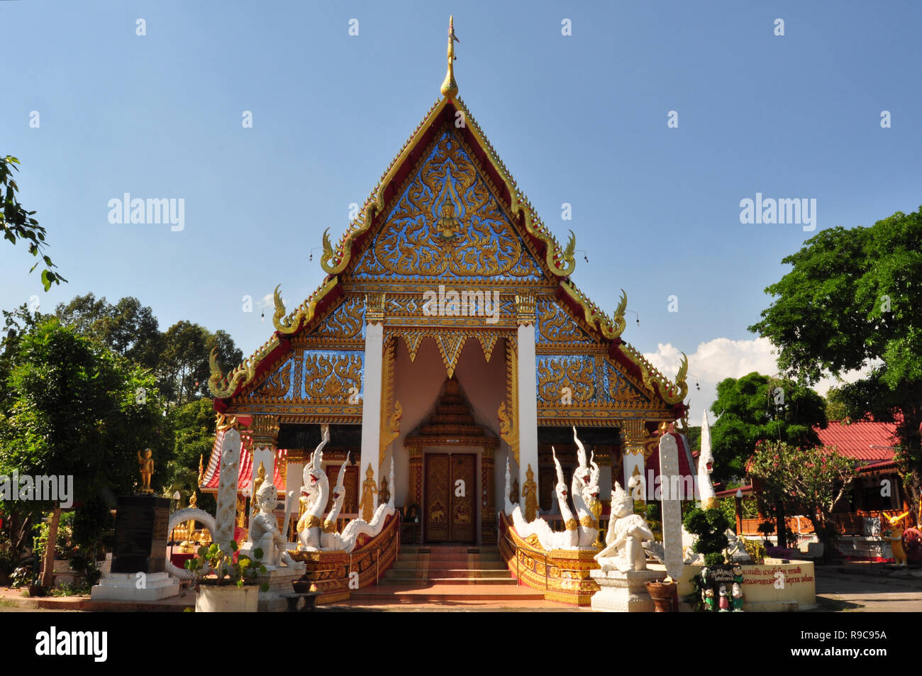 Temple gate and gable field hi-res stock photography and images - Alamy