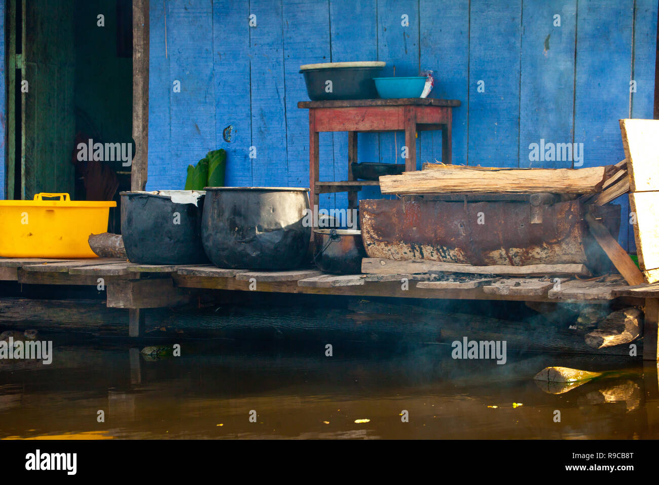 Poverty kitchen latin america hi-res stock photography and images - Alamy