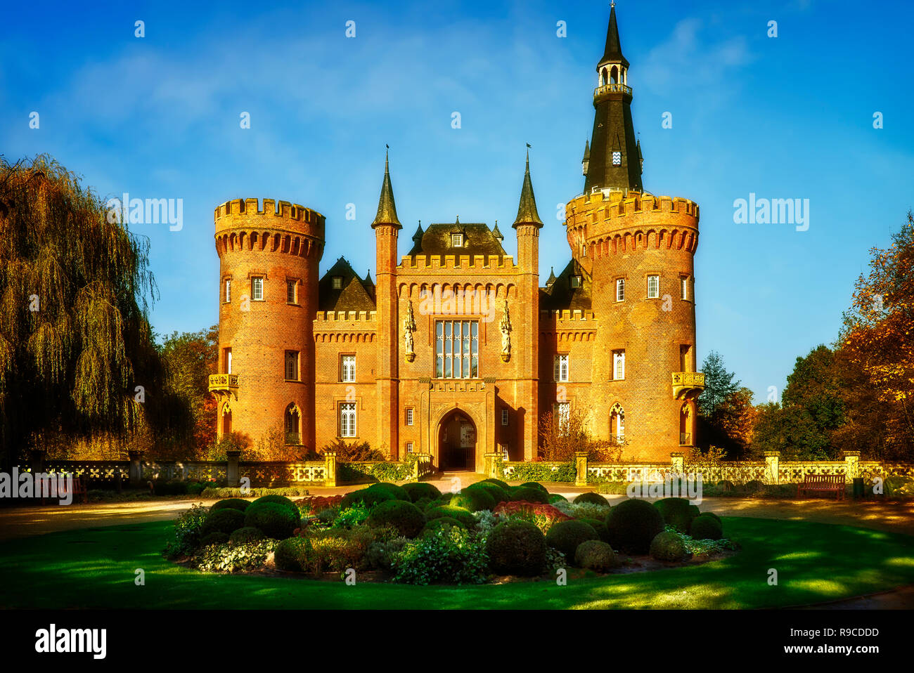 Moyland castle hi-res stock photography and images - Alamy
