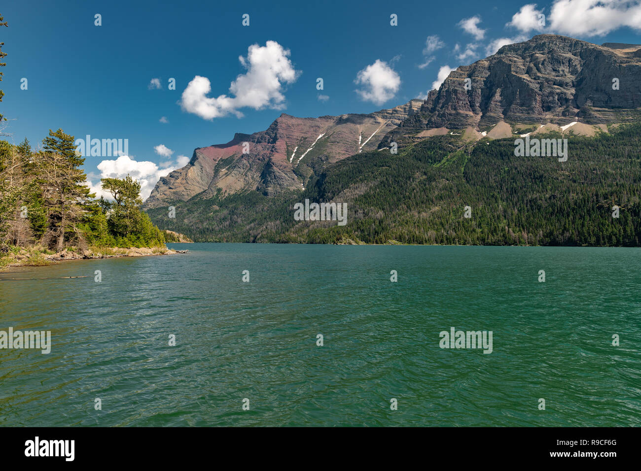 Beautiful landscape view of St Mary Lake in Glacier National Park ...