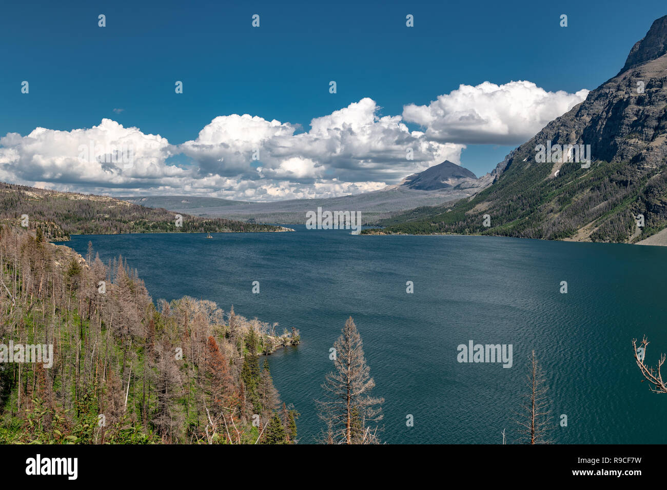 Beautiful landscape view of St Mary Lake in Glacier National Park ...