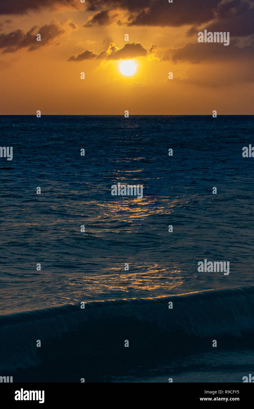Sunset on caribbean tropical island hi-res stock photography and images ...