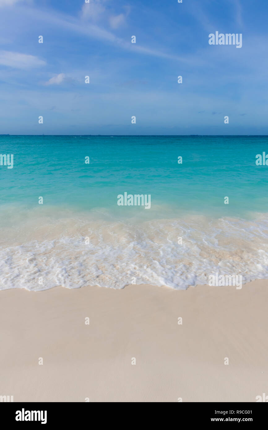 Aquamarine seas hi-res stock photography and images - Alamy