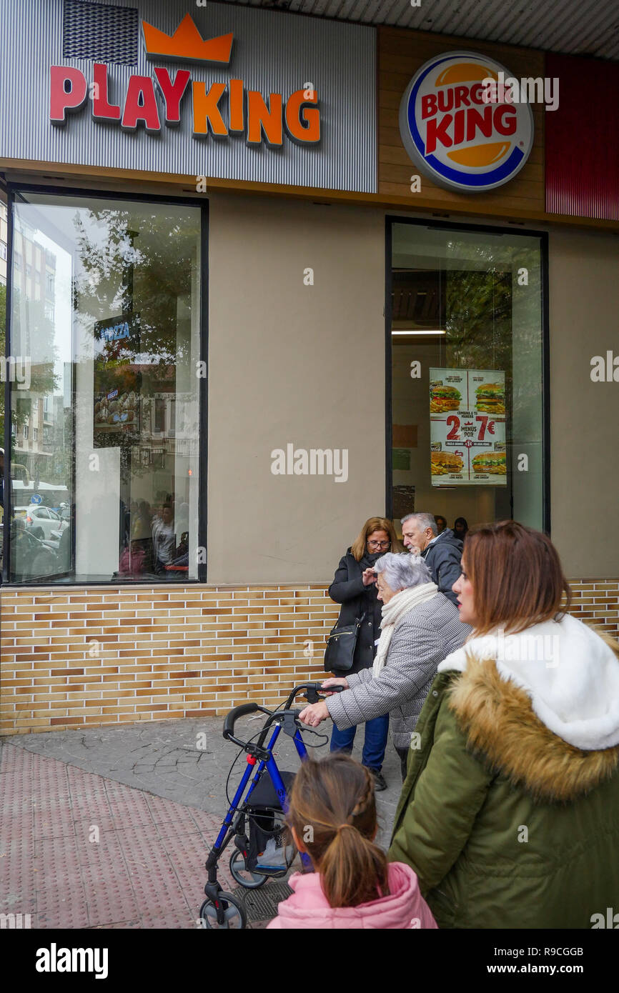 Burger King Hamburger restaurant, Madrid, Spain Stock Photo - Alamy