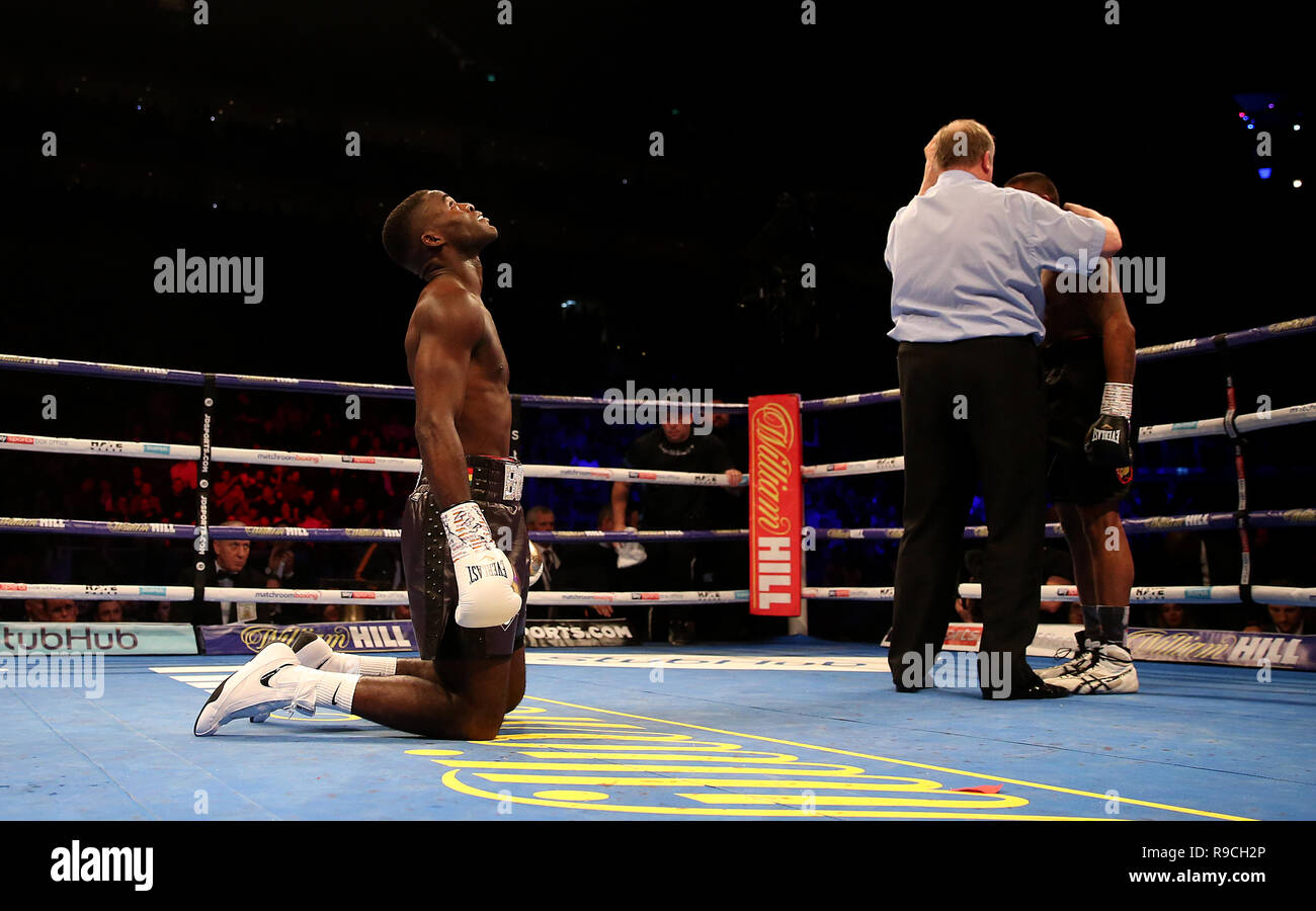 Boxing referee joshua hi-res stock photography and images - Alamy