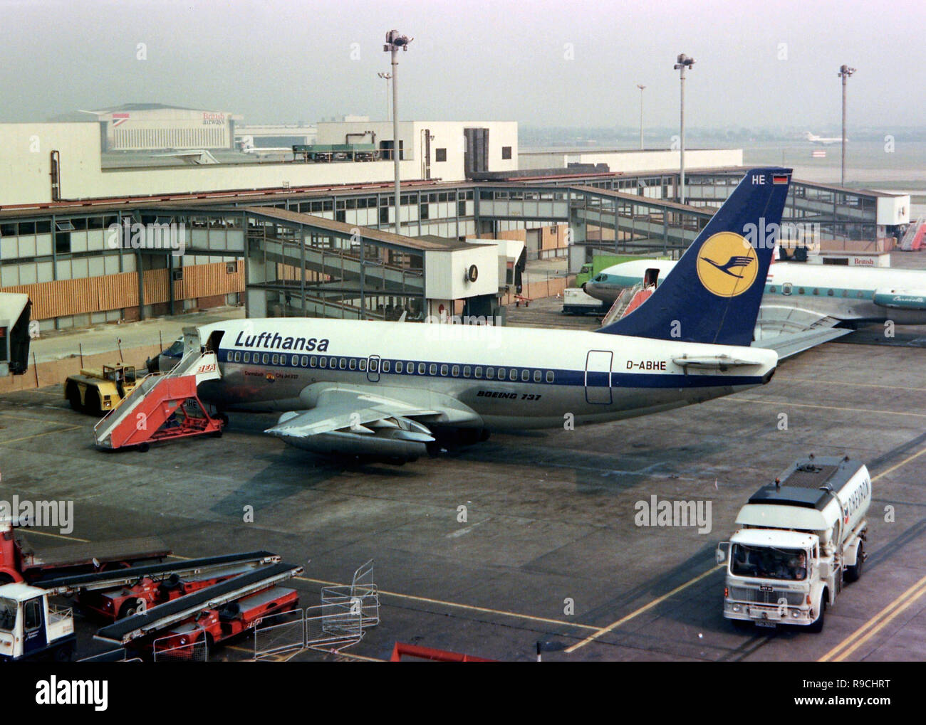 Lufthansa boeing 737 aeroplane hi-res stock photography and images - Alamy