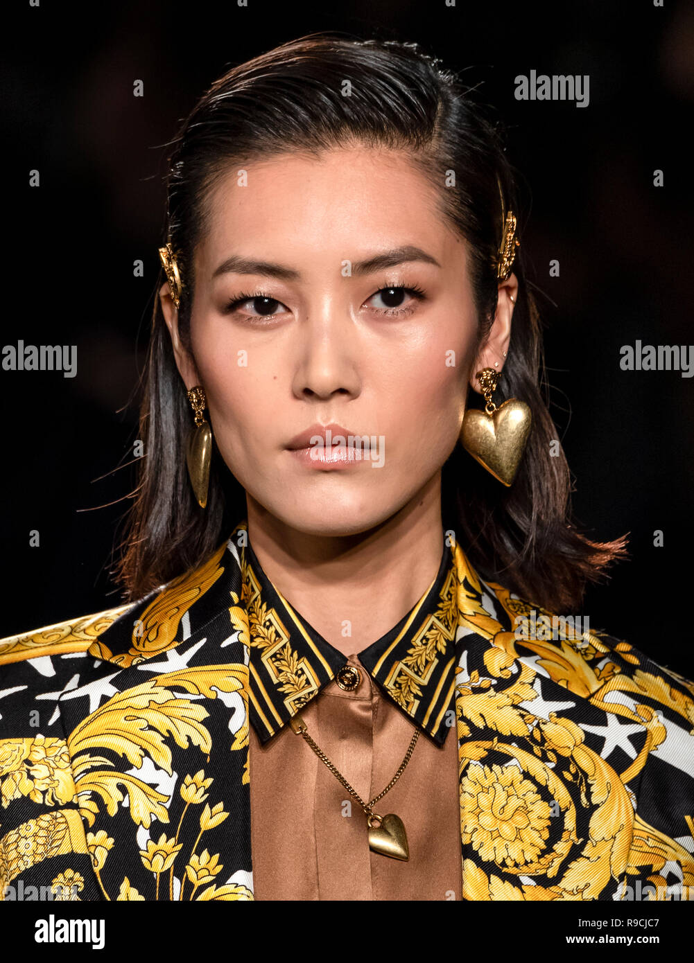 Liu wen catwalk hi-res stock photography and images - Alamy