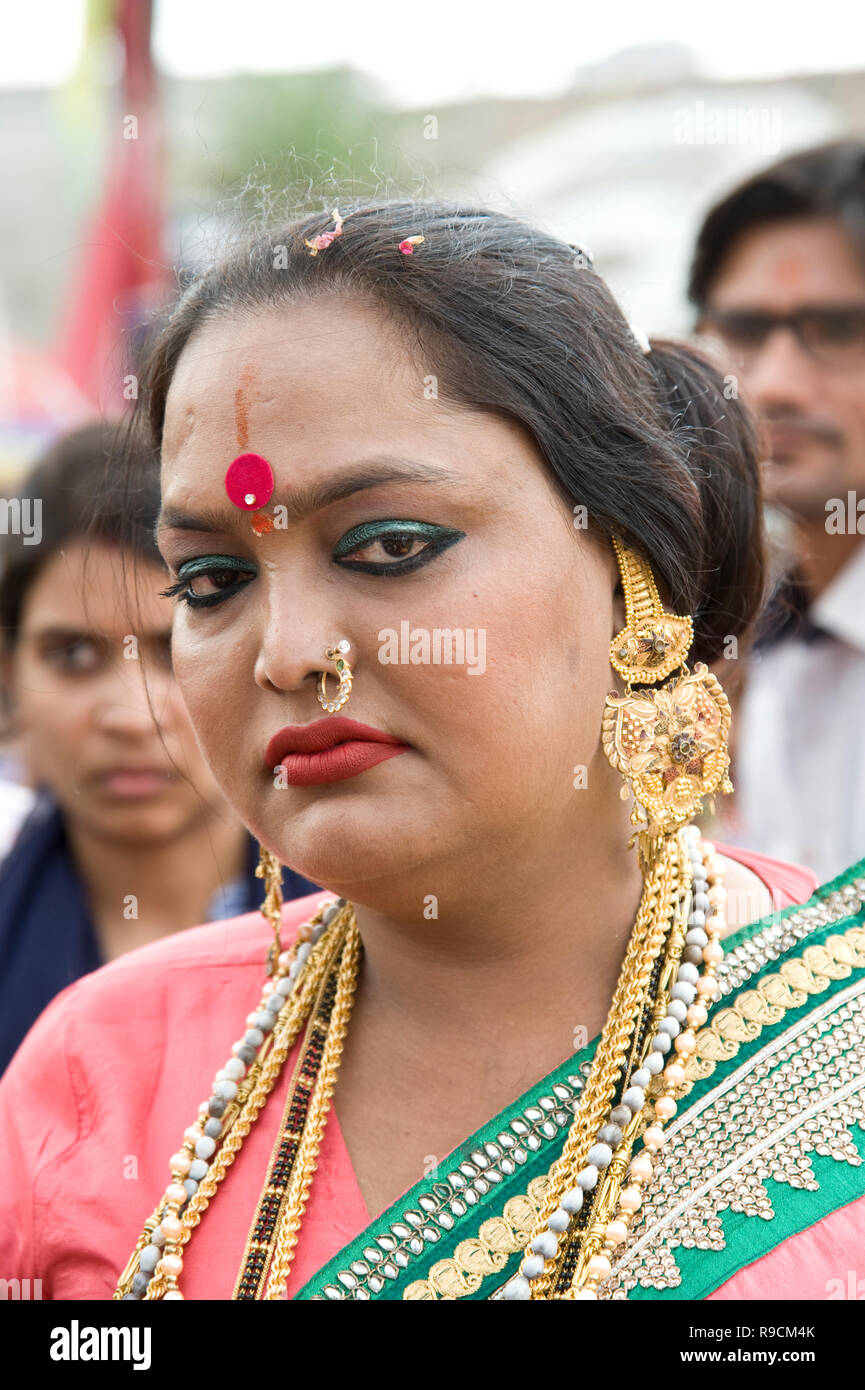 Kinnar hi-res stock photography and images - Alamy