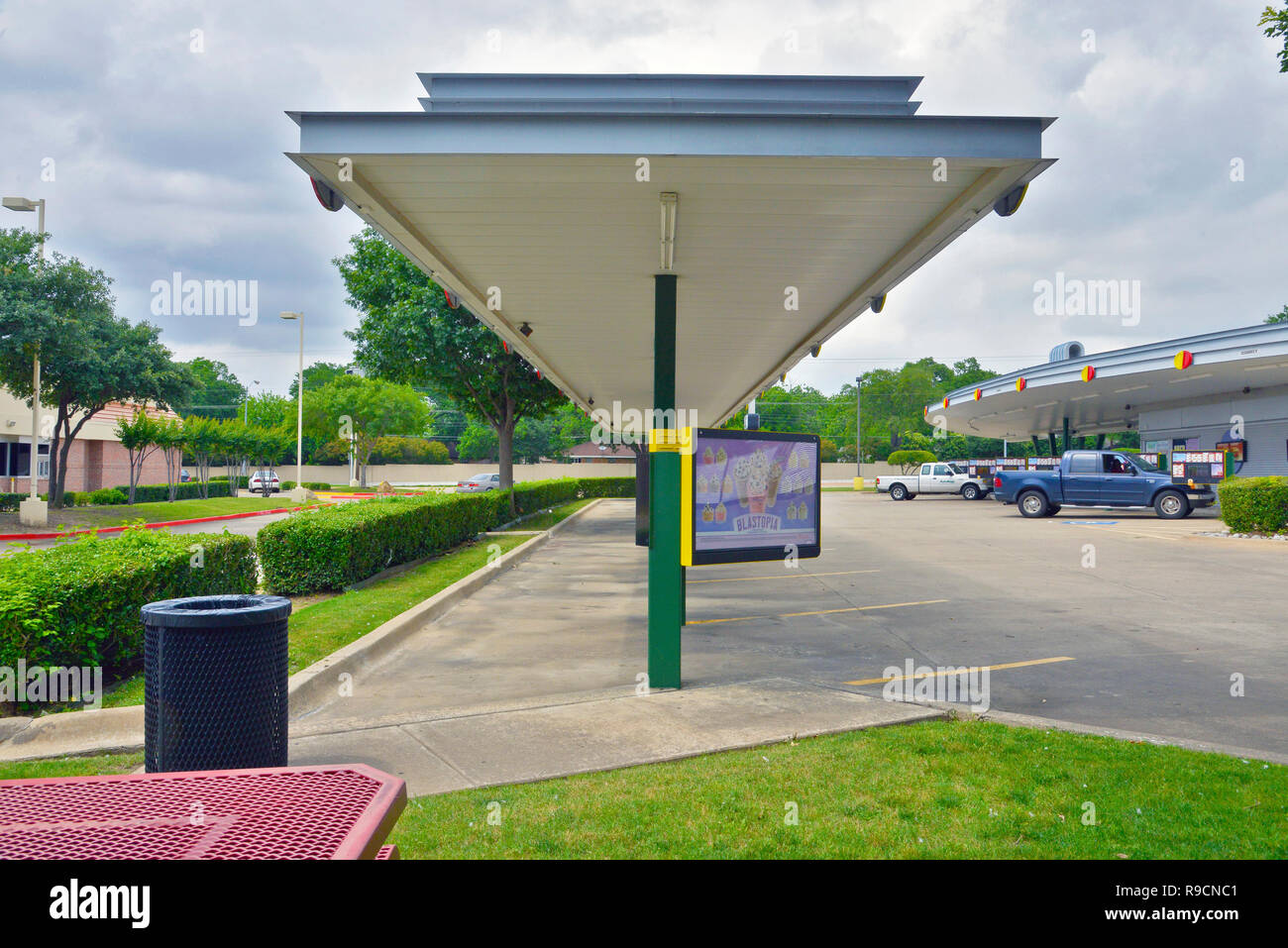 Drive In Restaurant Stock Photo - Alamy