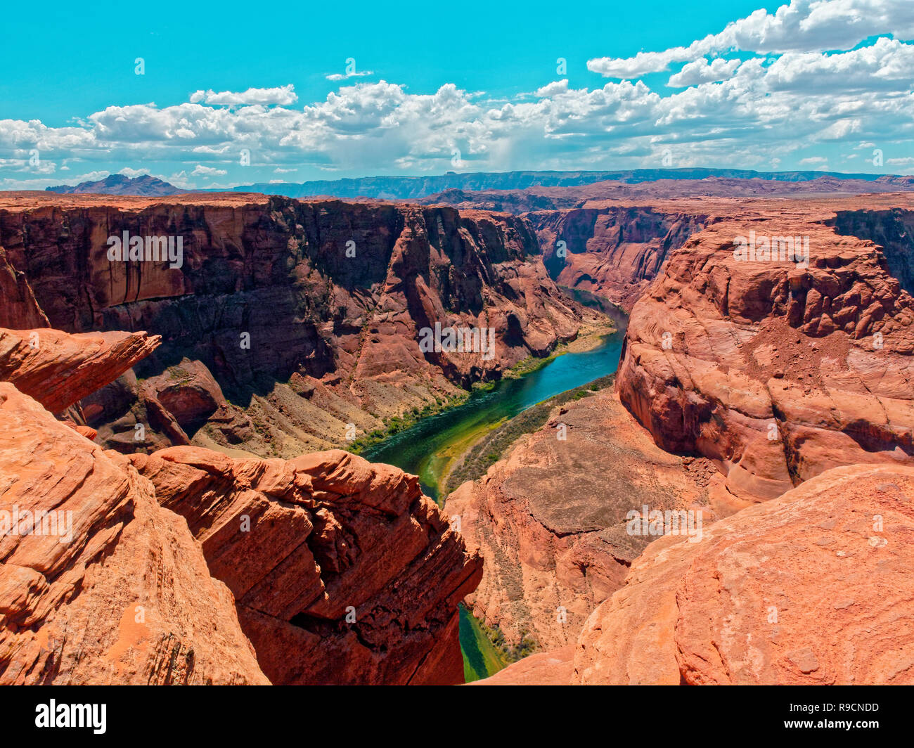 Horseshoe bend of colorado river hi-res stock photography and images ...
