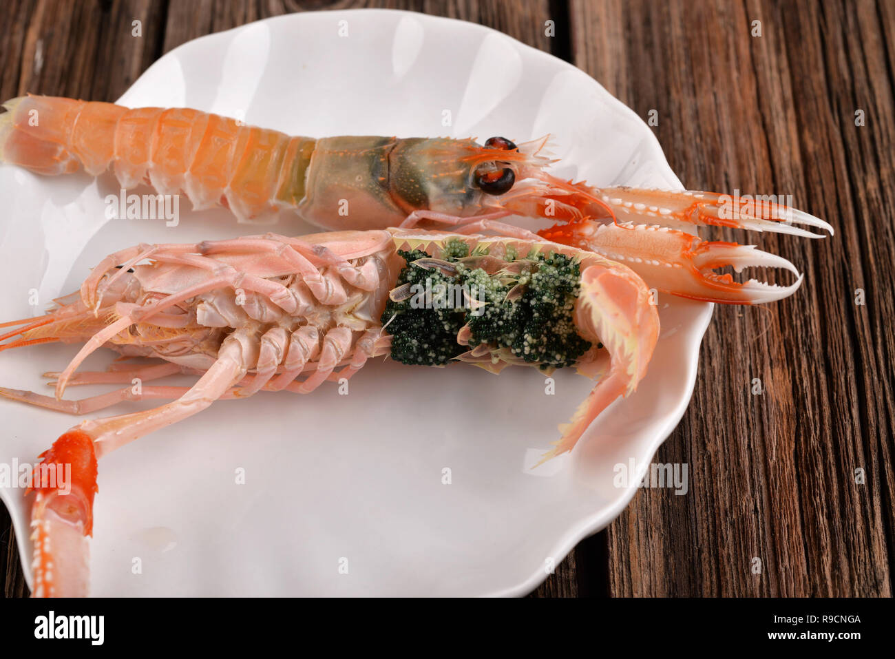 Shiny shrimp hi-res stock photography and images - Alamy