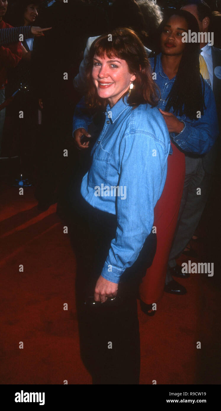 HOLLYWOOD, CA - MAY 26: Actress Julia Sweeney attends TriStar Pictures ...