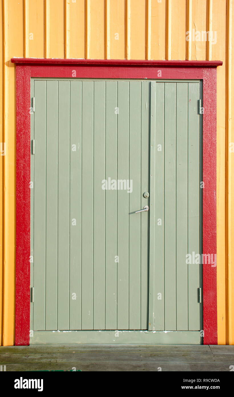 Colorfull doors hi-res stock photography and images - Alamy