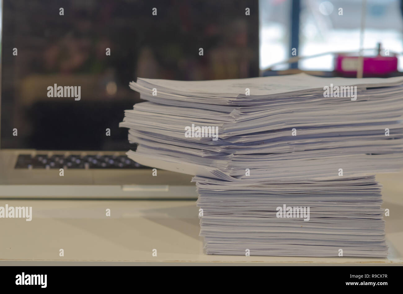 Legal documents stack hi-res stock photography and images - Alamy