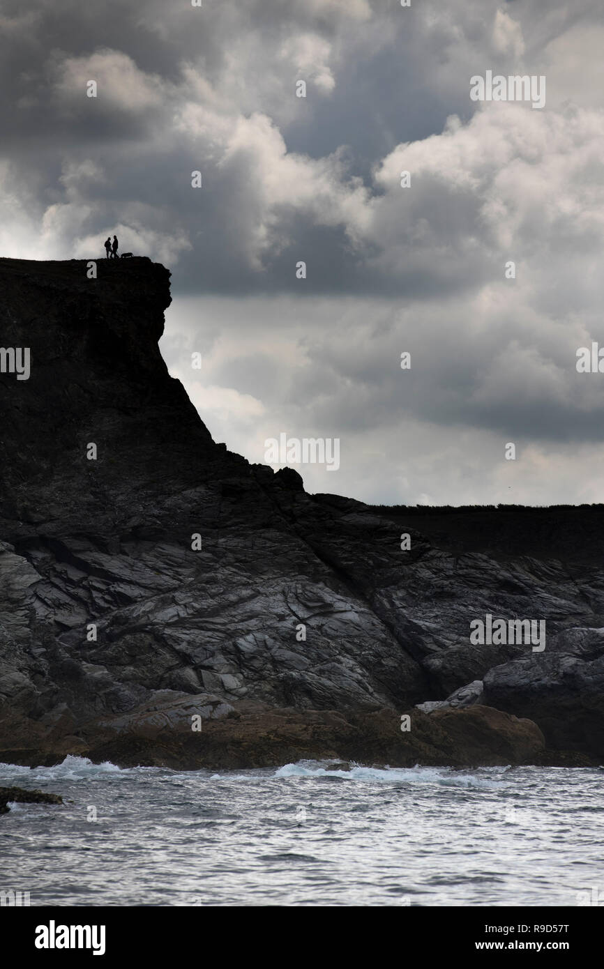 Cornwall cliffs hi-res stock photography and images - Alamy