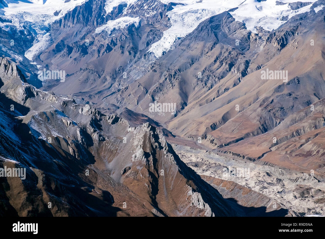 Tibet nepal border hi-res stock photography and images - Alamy