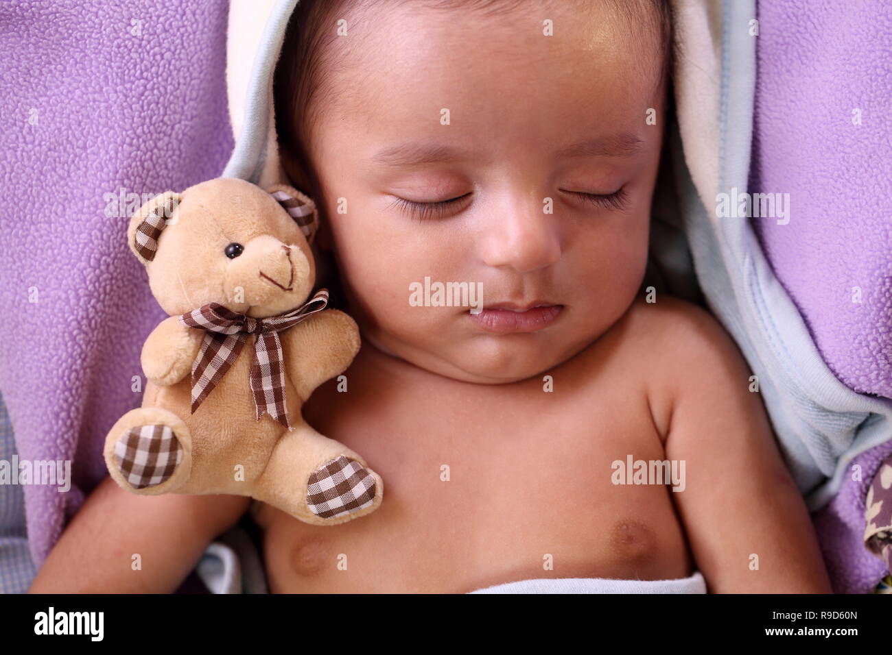Newborn baby girl sleeping Stock Photo - Alamy