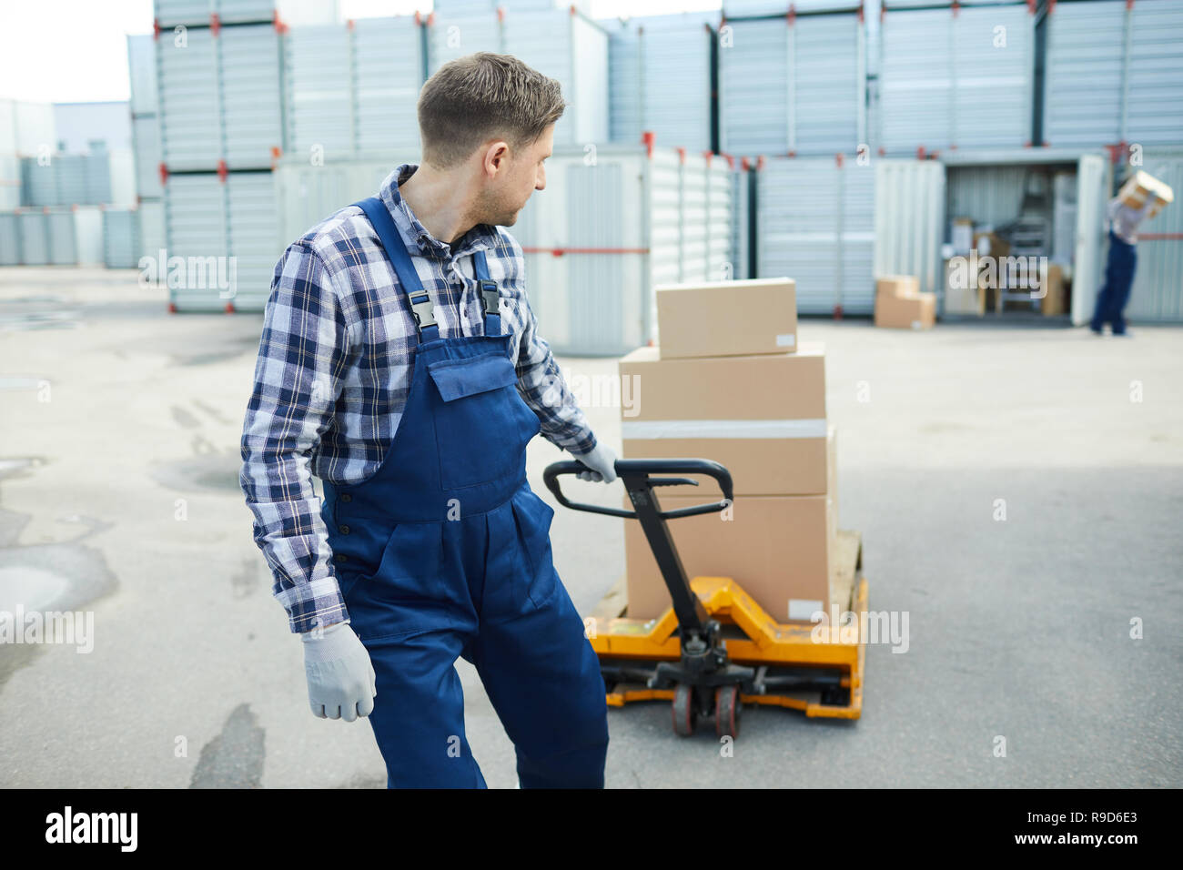 Load cart hi-res stock photography and images - Alamy
