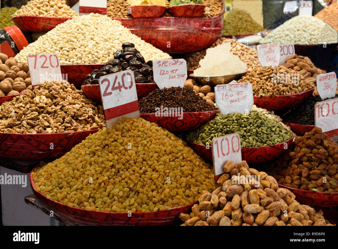 Assorted nuts piles hi-res stock photography and images - Alamy