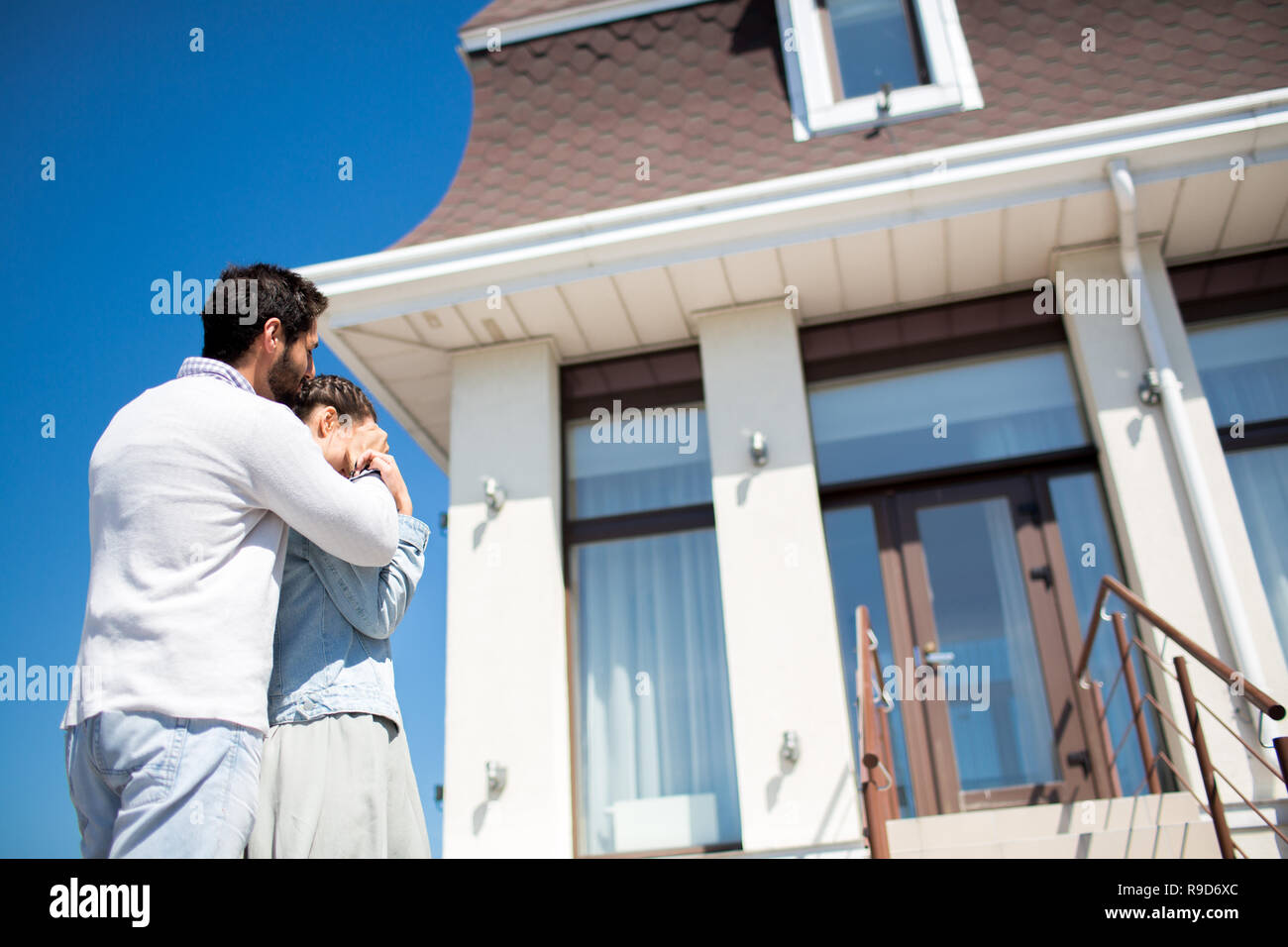 House owners hi-res stock photography and images - Alamy