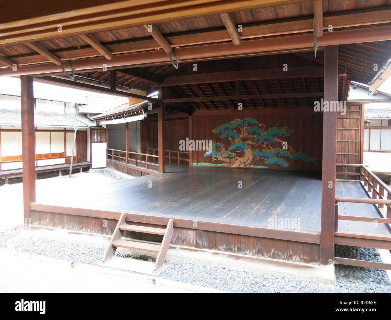 Noh Stage Design