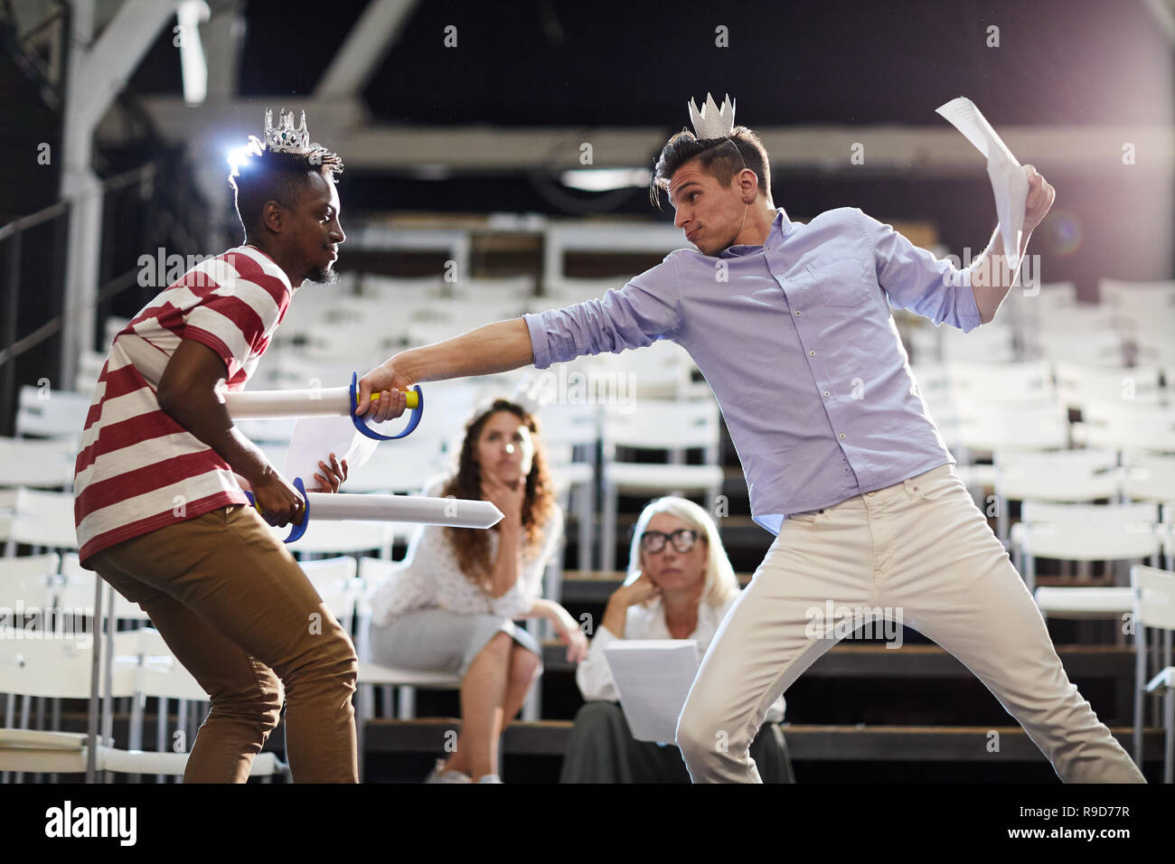 Man killing woman hi-res stock photography and images - Alamy