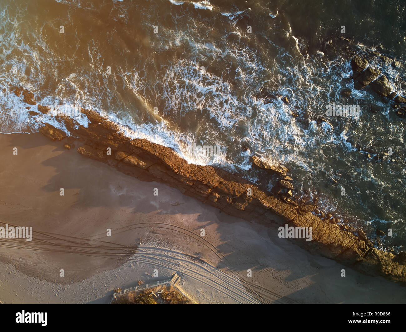 Aerial beach cliff waves hi-res stock photography and images - Alamy