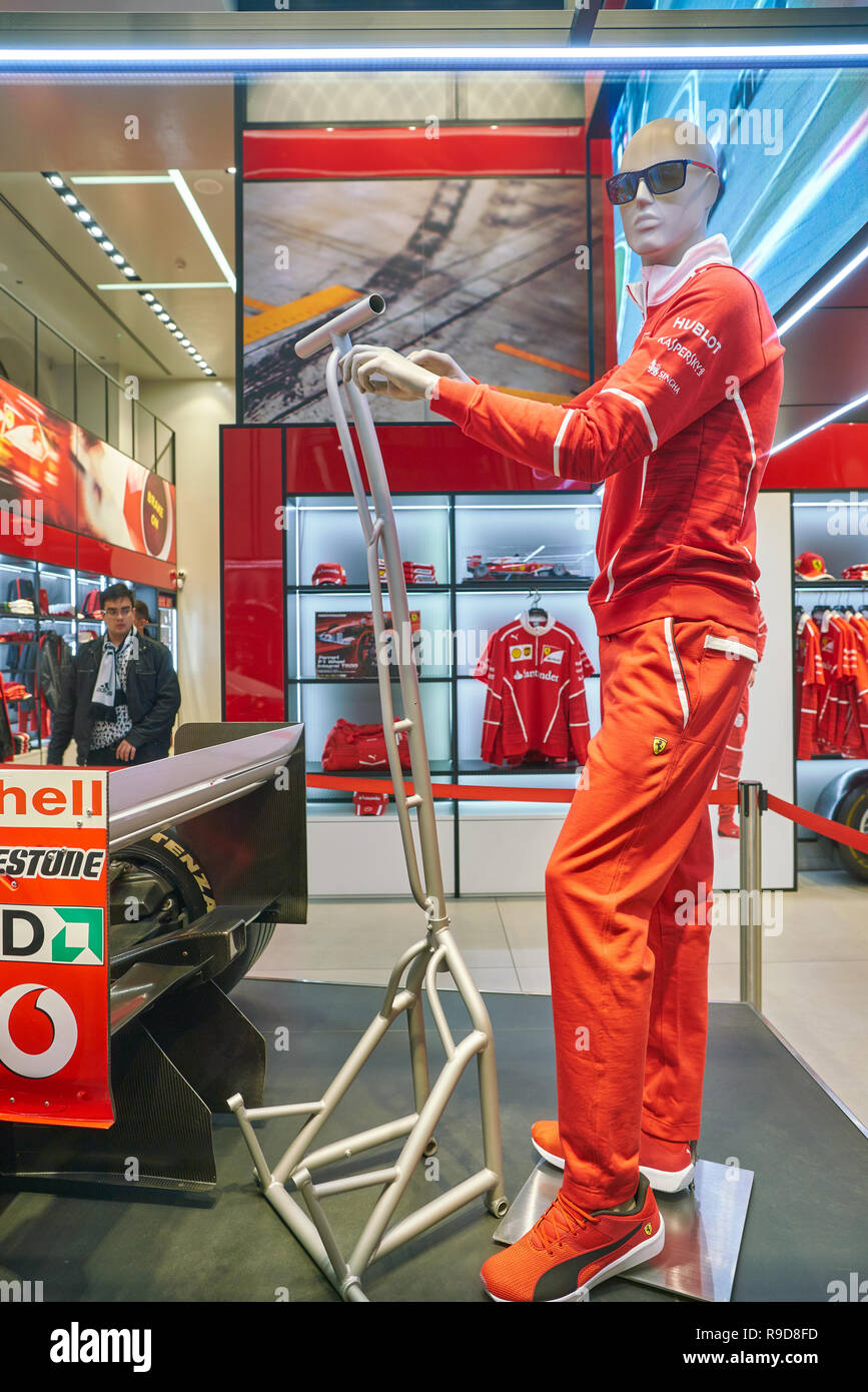 Ferrari f1 car on display hi-res stock photography and images - Alamy