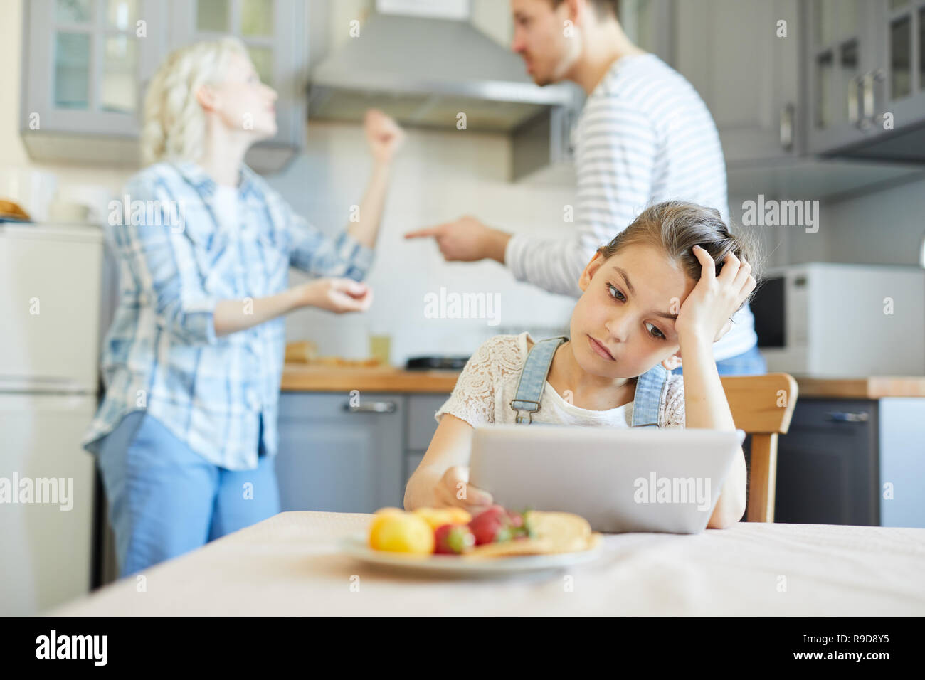 Mother talking sad girl child hi-res stock photography and images - Alamy