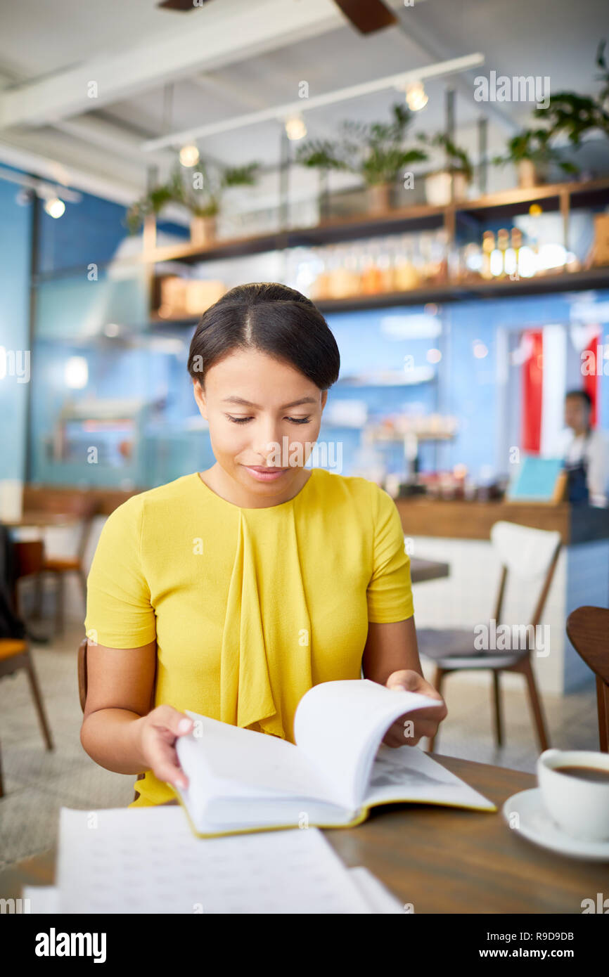 Business classes hi-res stock photography and images - Alamy