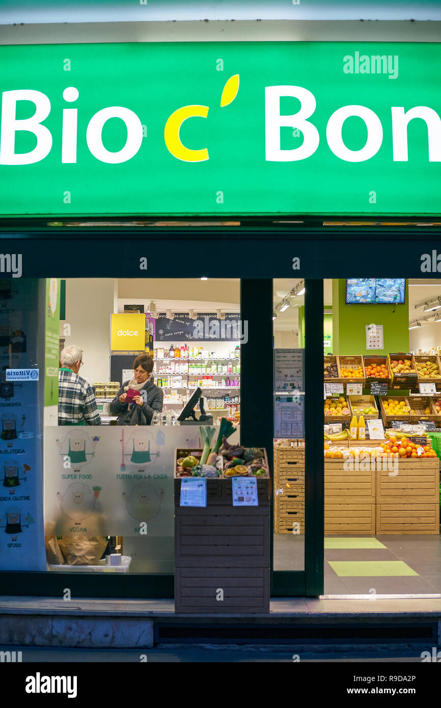 MILAN, ITALY - CIRCA NOVEMBER, 2017: entrance to Bio c'Bon shop in ...