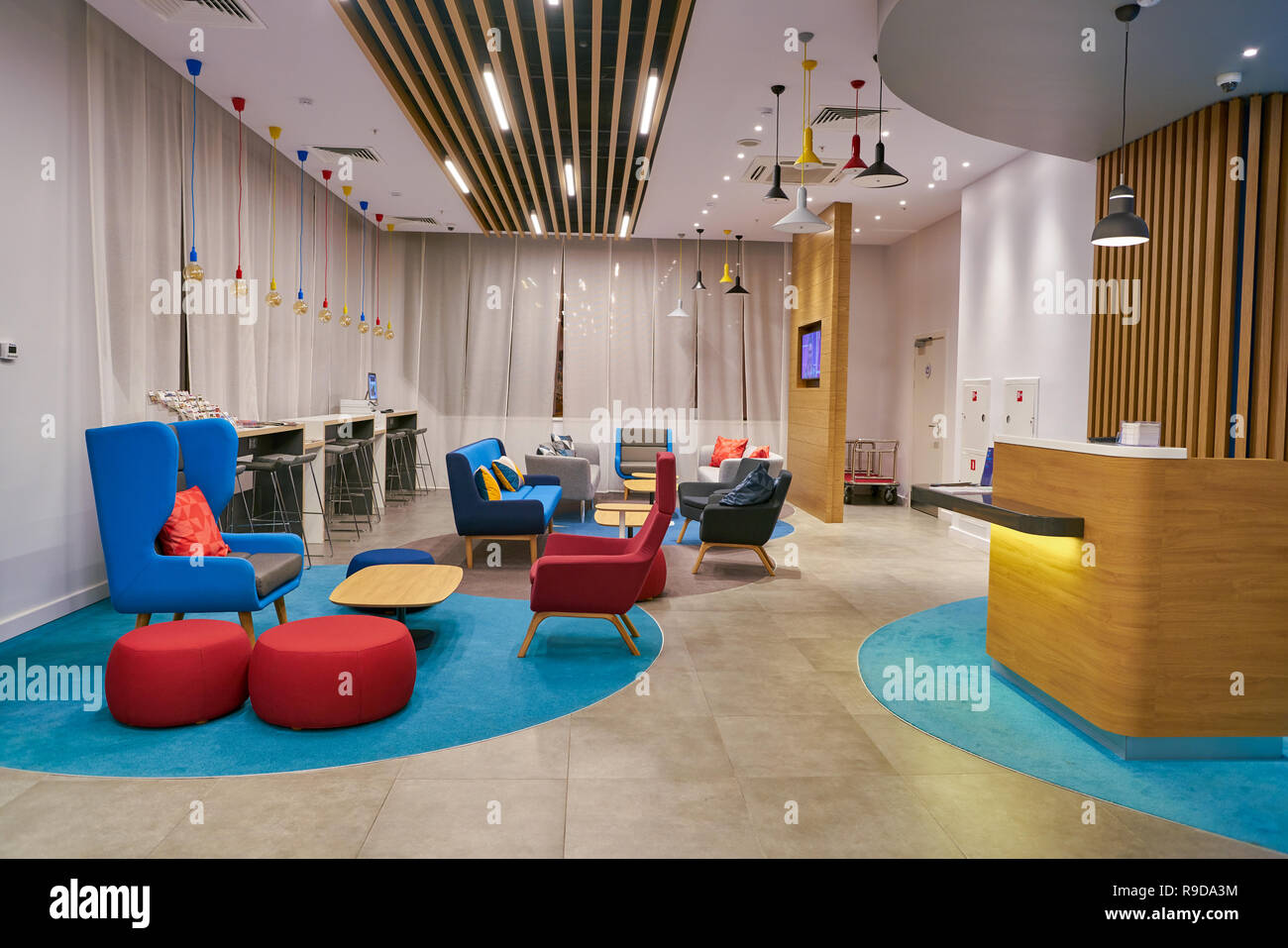 Holiday Inn Express Lobby High Resolution Stock Photography and Images ...