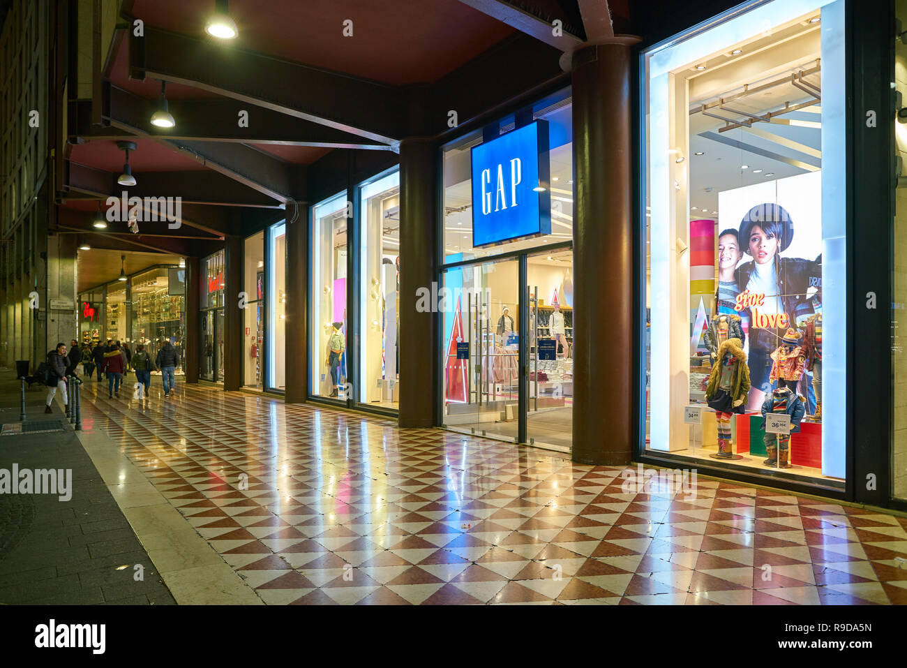 MILAN, ITALY - CIRCA NOVEMBER, 2017: entrance and window display at GAP ...