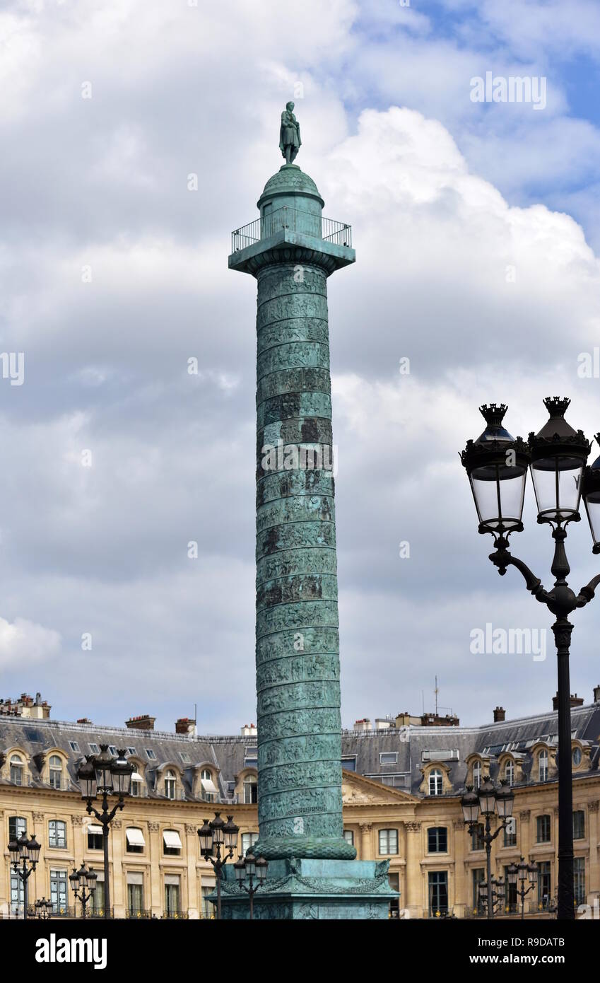 Vendome Square and Column with Napoleon Bonaparte statue and lookout ...