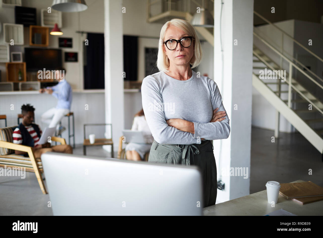 Employee office corporate hi-res stock photography and images - Alamy