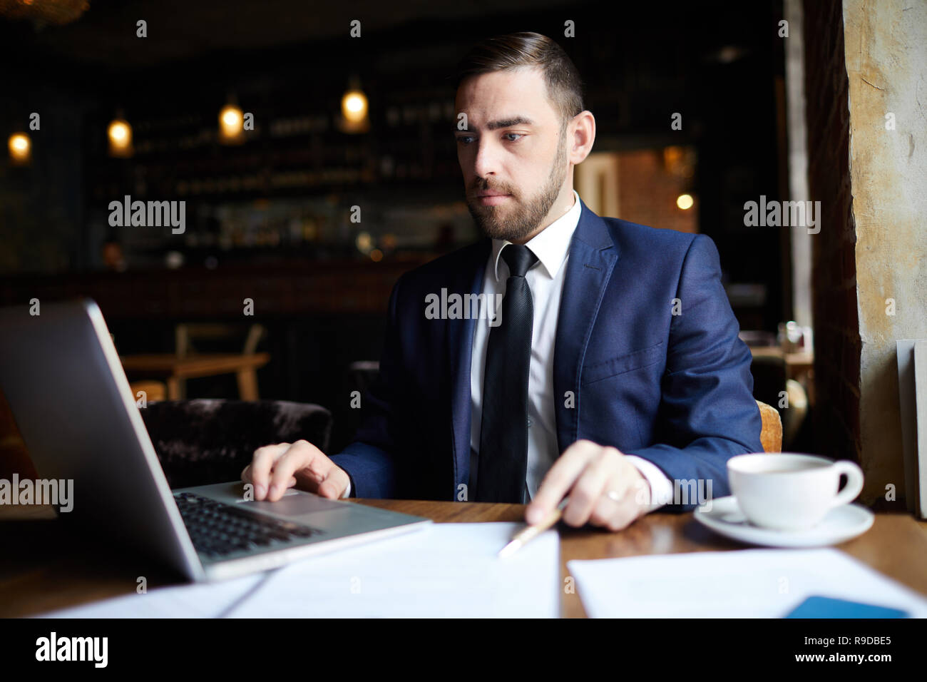 Busy executive hi-res stock photography and images - Alamy