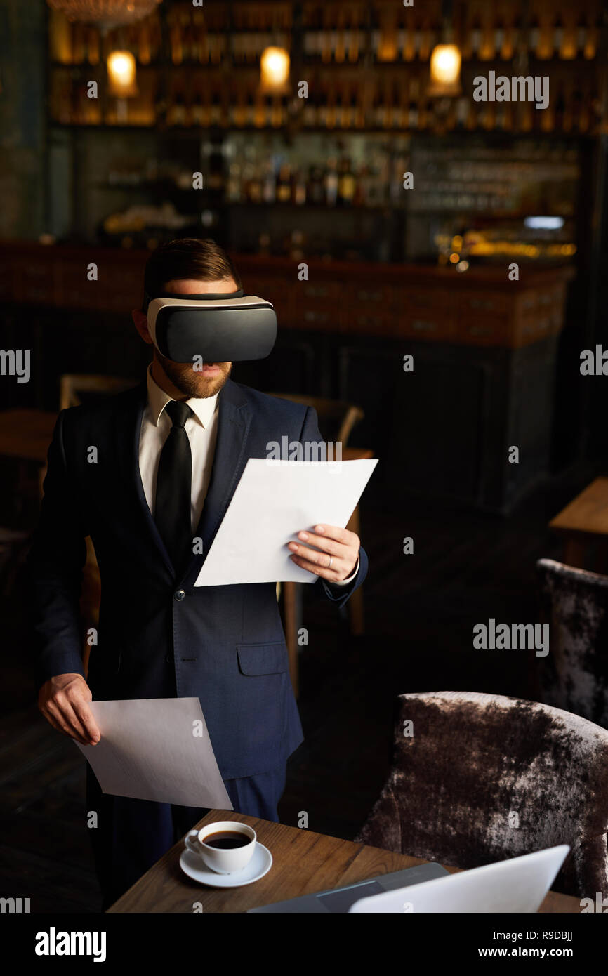 Interactive restaurant technology hi-res stock photography and images ...