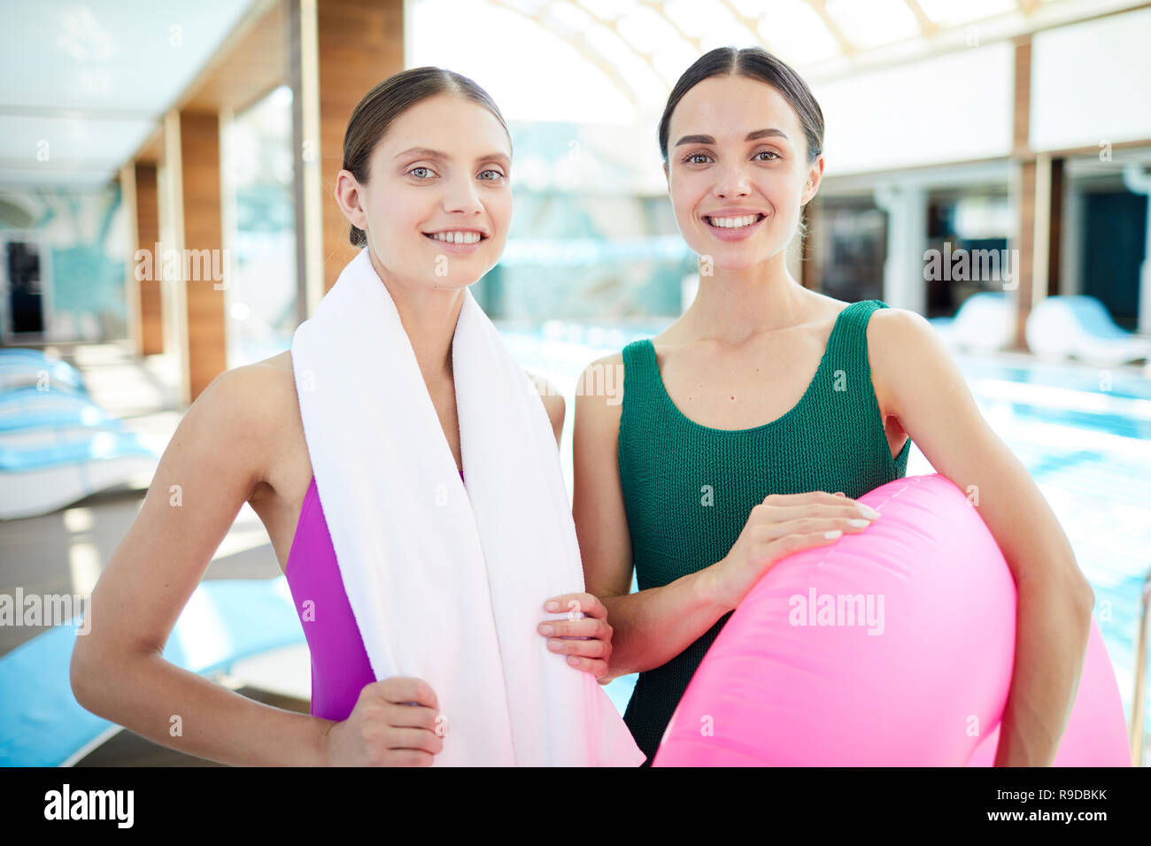Girls in spa center Stock Photo - Alamy