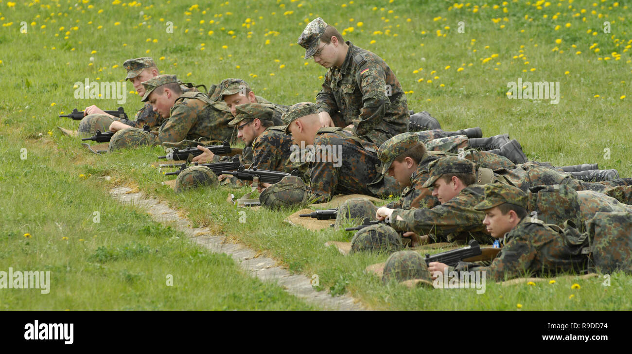 25.04.2007, Frankenberg, Saxony, Germany - Recruits basic training ...