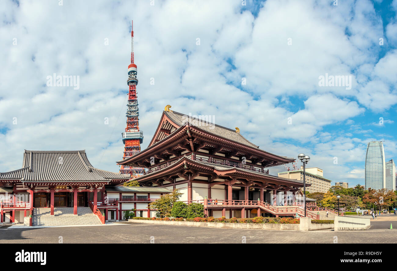 Main hall of Zojo-Ji Temple, with Tokyo Tower in the background, Tokyo ...