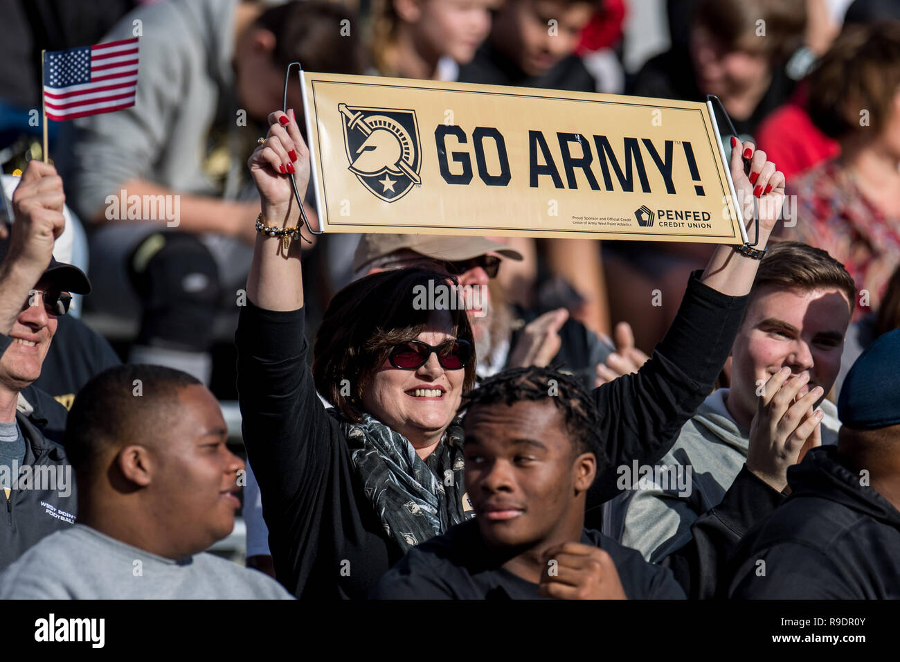 Go army hi-res stock photography and images - Alamy