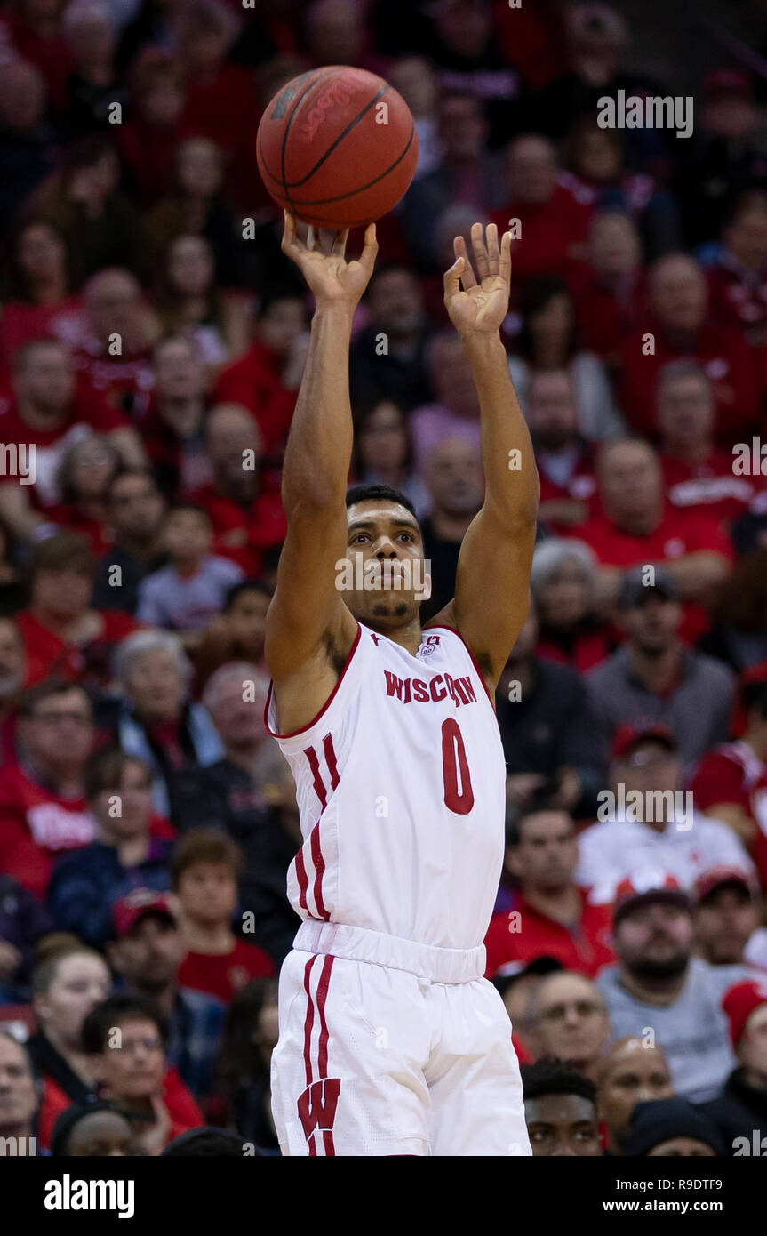 Madison, WI, USA. 22nd Dec, 2018. Wisconsin Badgers guard D'Mitrik ...